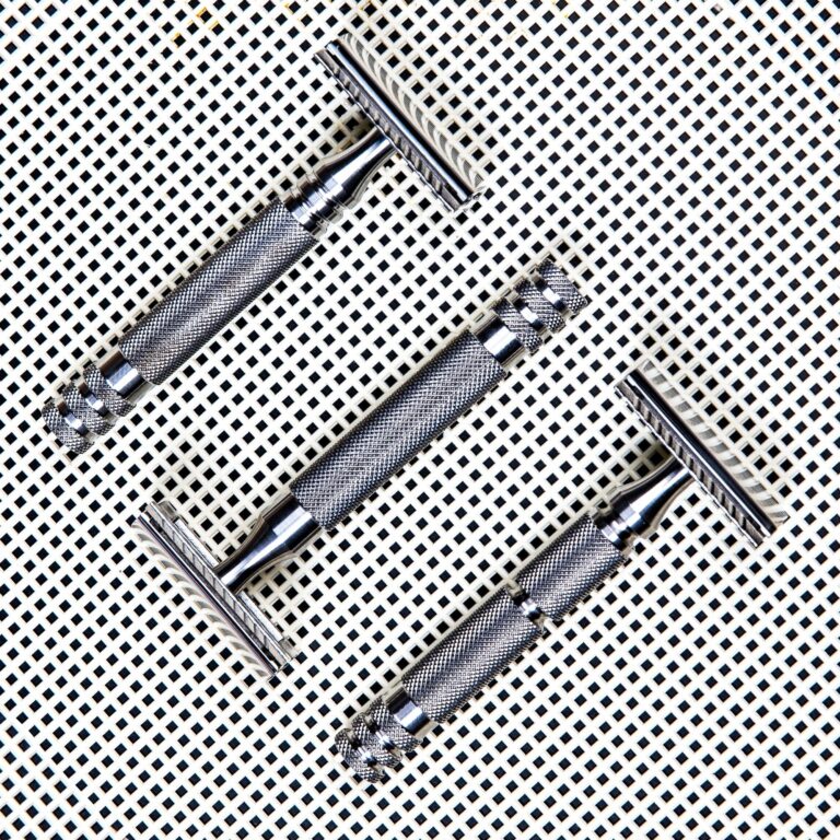 Straight Razor vs Safety Razor: Pros and Cons